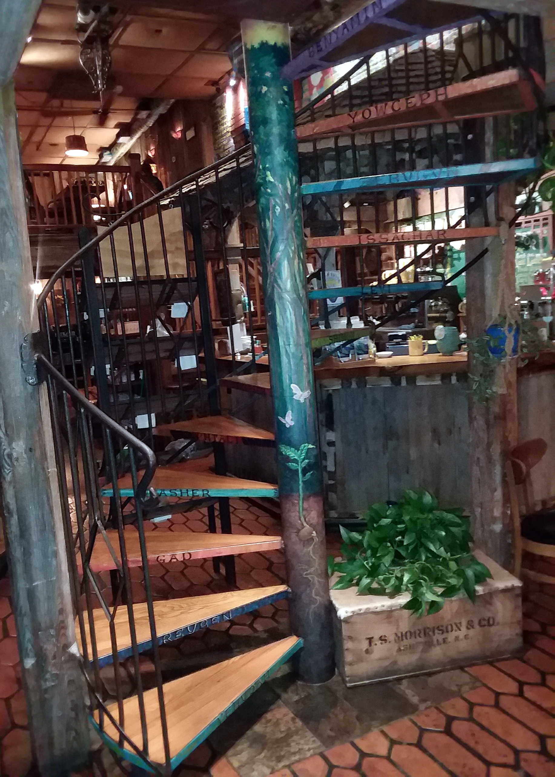 Yellow Deli: Beautiful ambiance and graciously nutritious food, but ...
